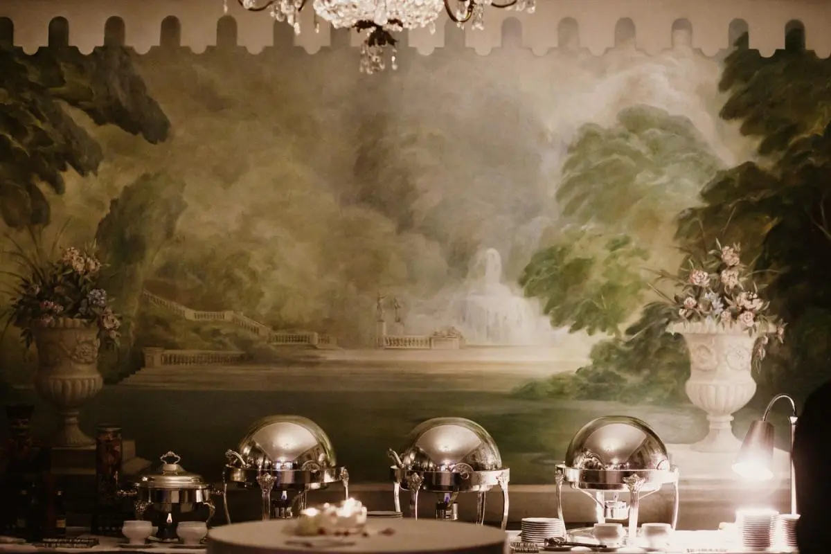 The Timeless Allure of Antique Wallpapers: From History to Modern Homes ...